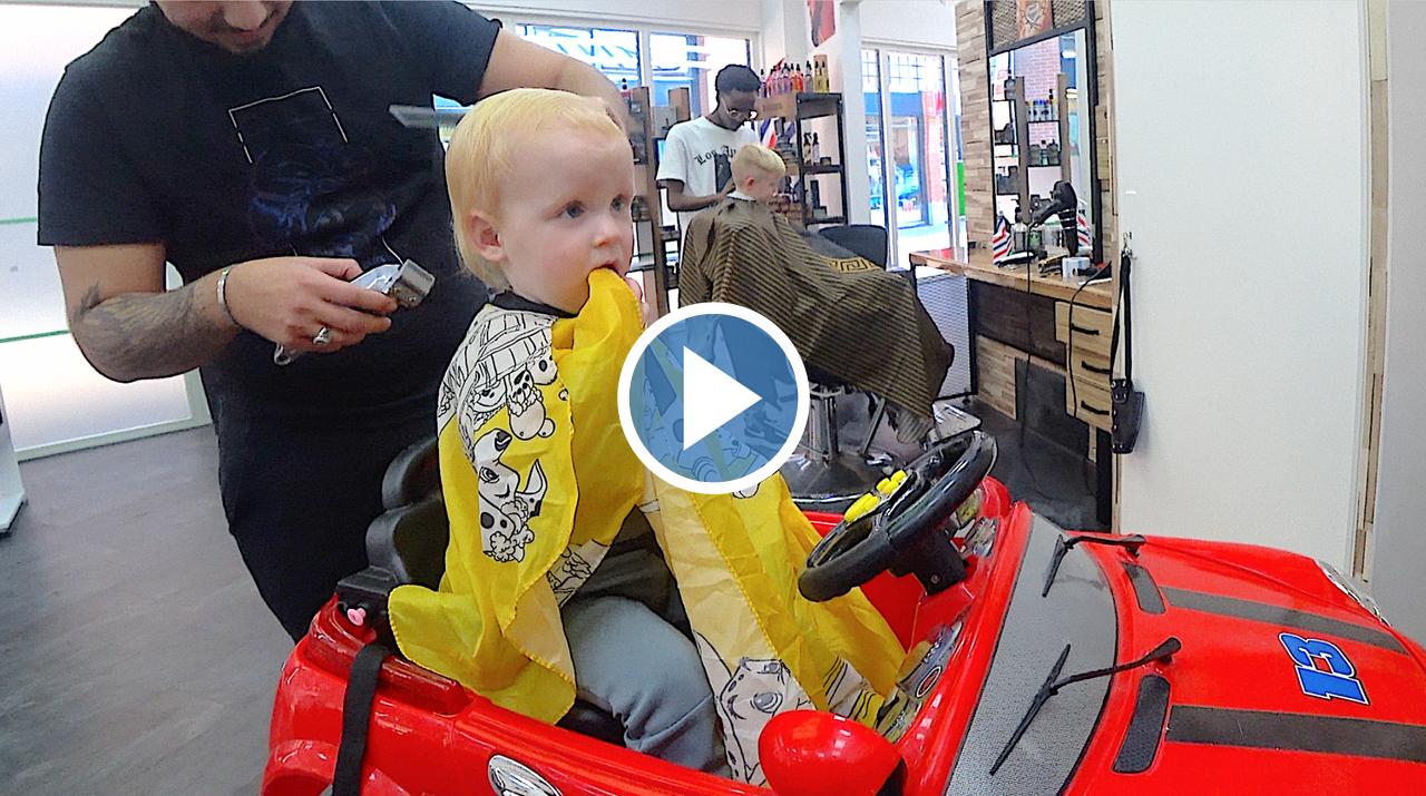 LUCiUS EERSTE KEER NAAR DE KAPPER | Bellinga Vlog #2635 / Bellinga TV